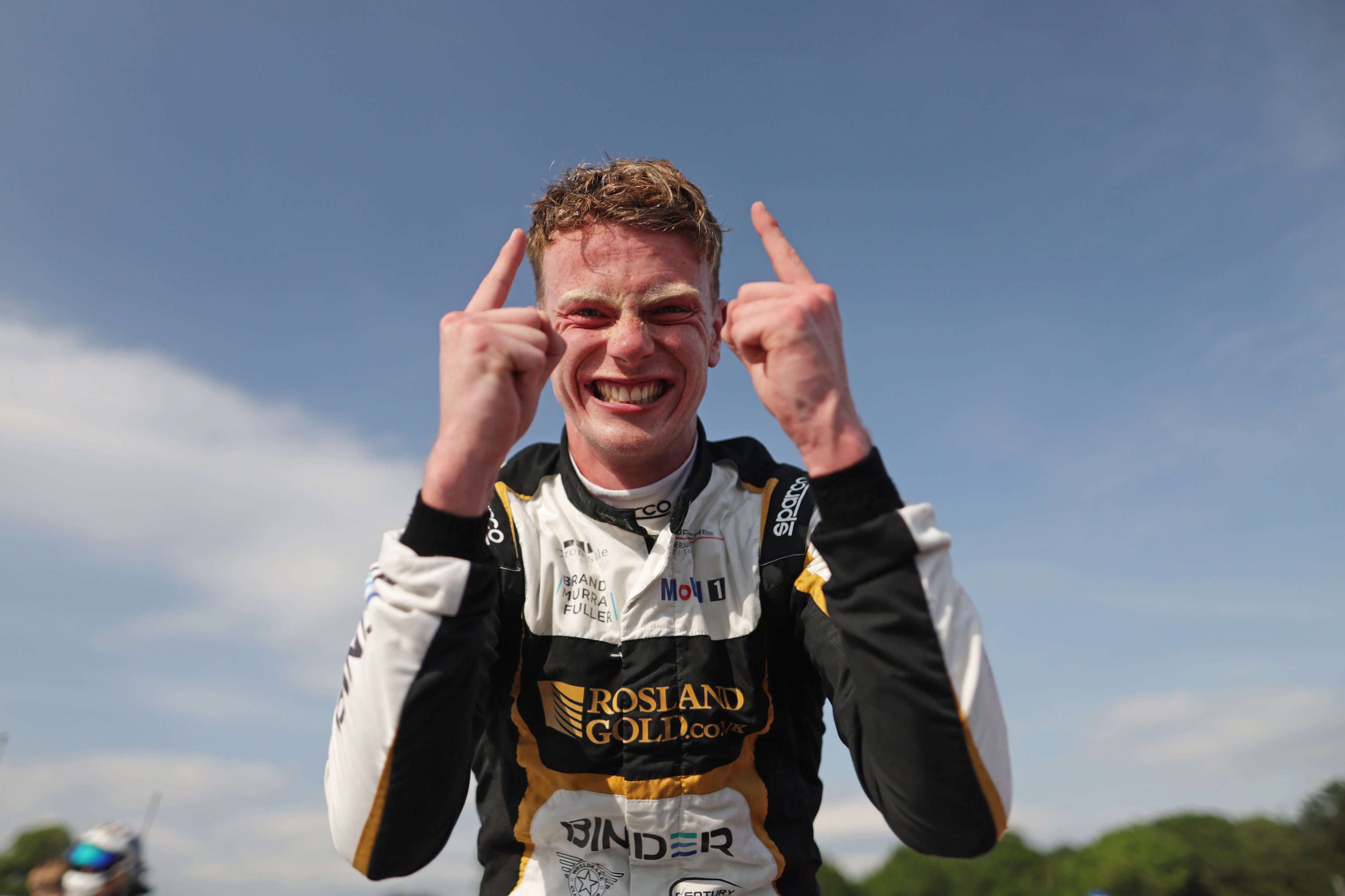 Kellett Storms Oulton Park with Second Win | Rosland Gold