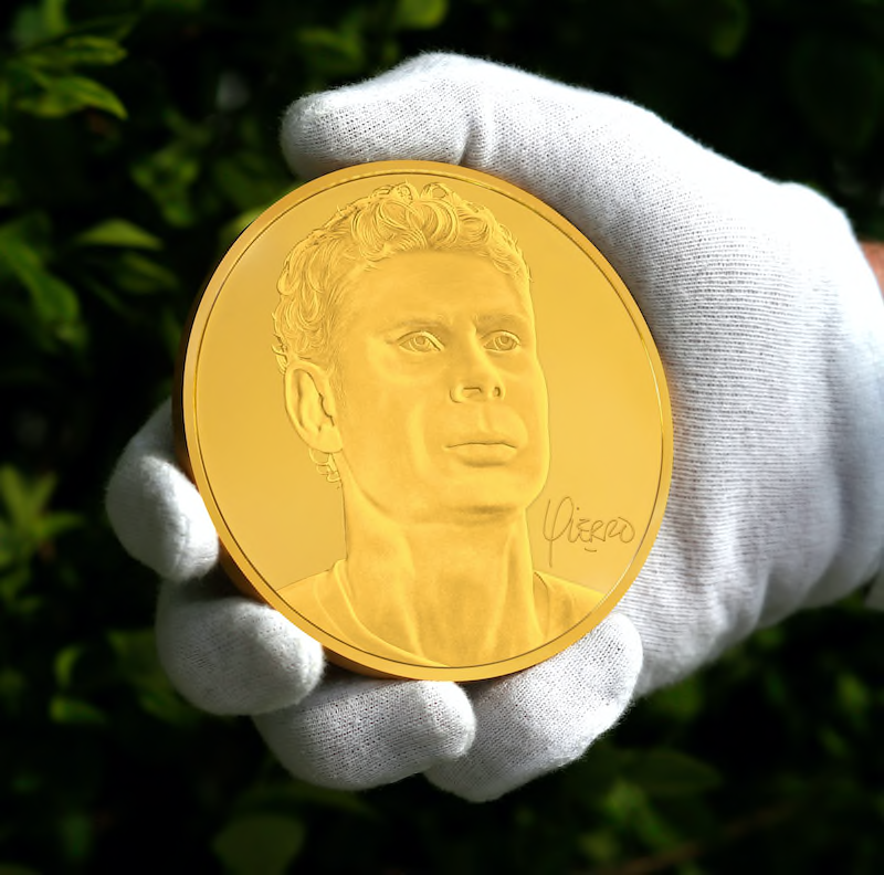 Fernando Hierro 2023 $1,000 1kg Gold Coin | Rosland Gold